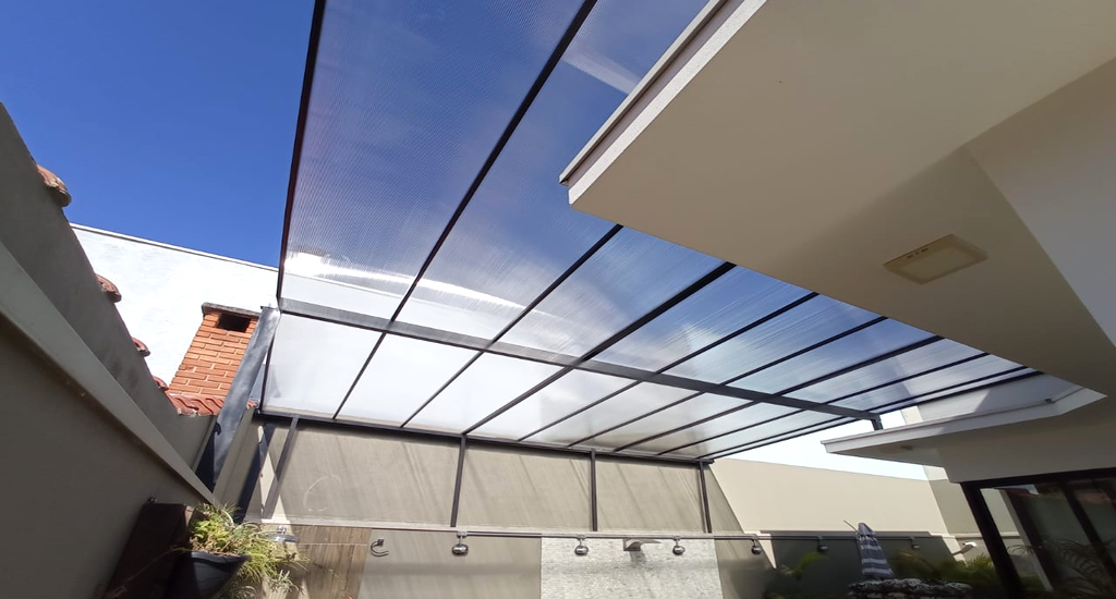 Hyspex: Perfil para fixação de policarbonato para seu projeto - Hyspex