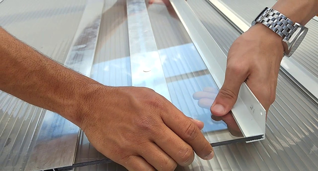 Hyspex: Perfil para chapa de policarbonato para seu projeto - Hyspex