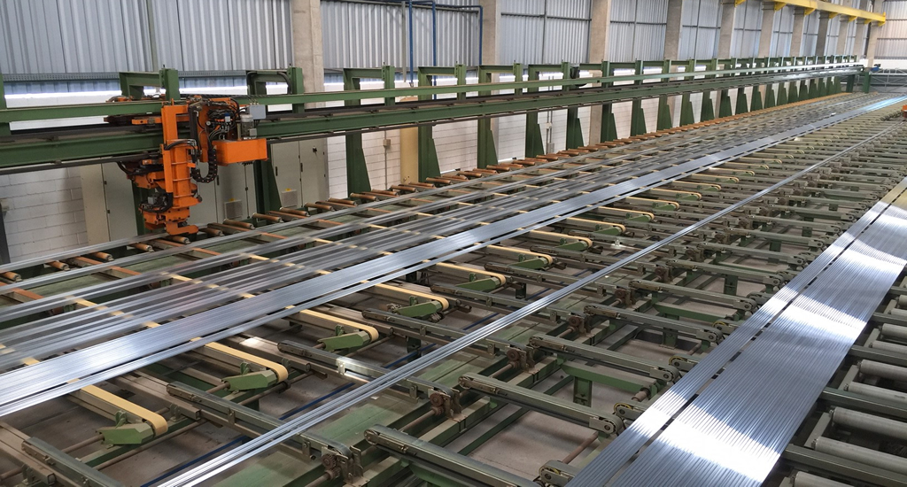 Encontre Lambril cartola para portão para seu projeto - Hyspex